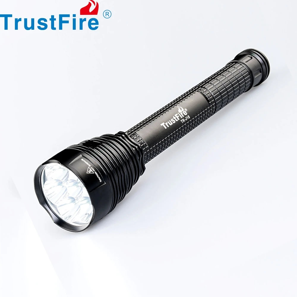 Lanterna TrustFire TR-J18 – 8000 Lúmens Tática Recarregável