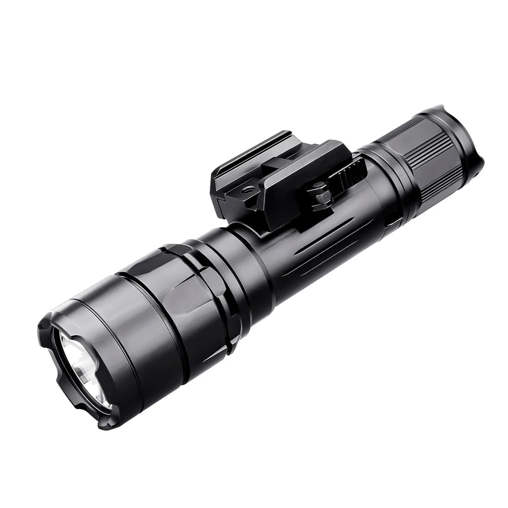 Lanterna Tática TrustFire R8 - 1700 Lumens - Suporte para Trilho Picat